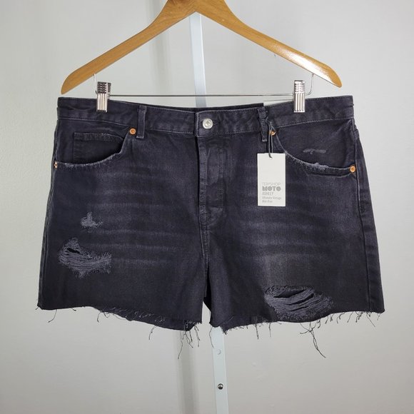 Topshop | Shorts | Nwt Topshop Ashley Distressed Boyfriend Shorts Sz 2 ...